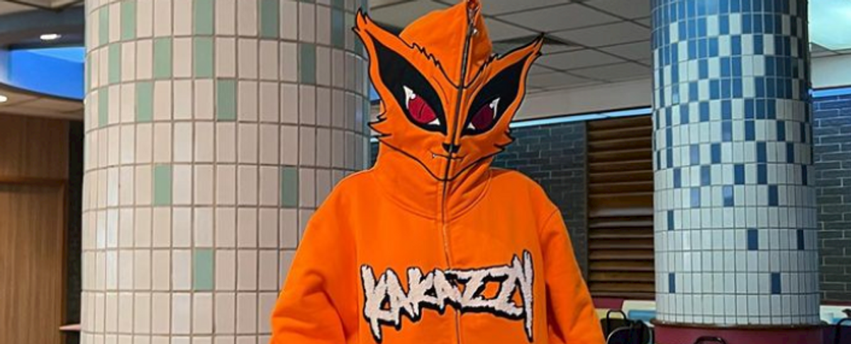 Kakazzy: Clothing, Shoes & Accessories | WHAT’S ON THE STAR?