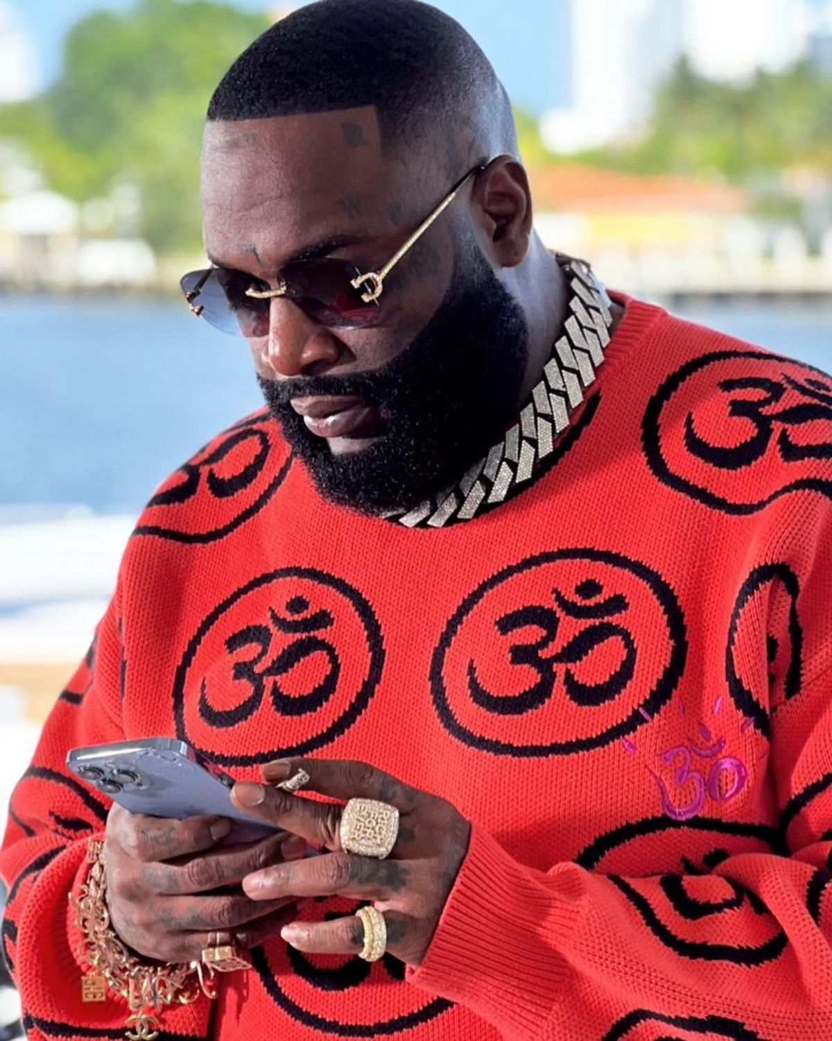 Rick Ross Outfit from February 21, 2023 | WHAT’S ON THE STAR?