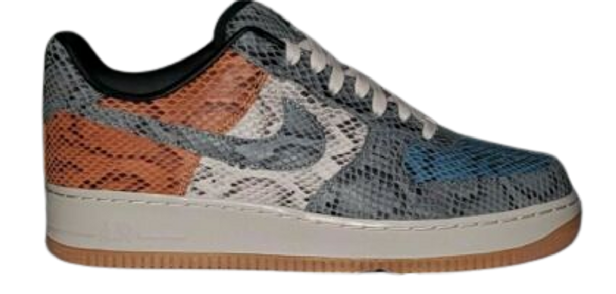 Nike Air Force 1 Low Snakeskin Sneakers | WHAT’S ON THE STAR?