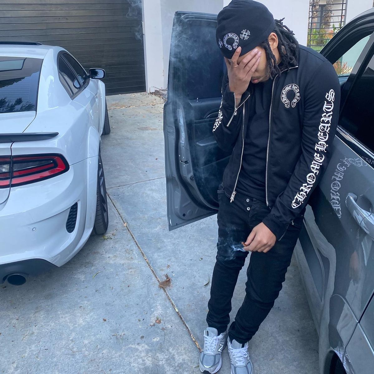 Zelly Ocho Outfit from November 28, 2022 | WHAT’S ON THE STAR?