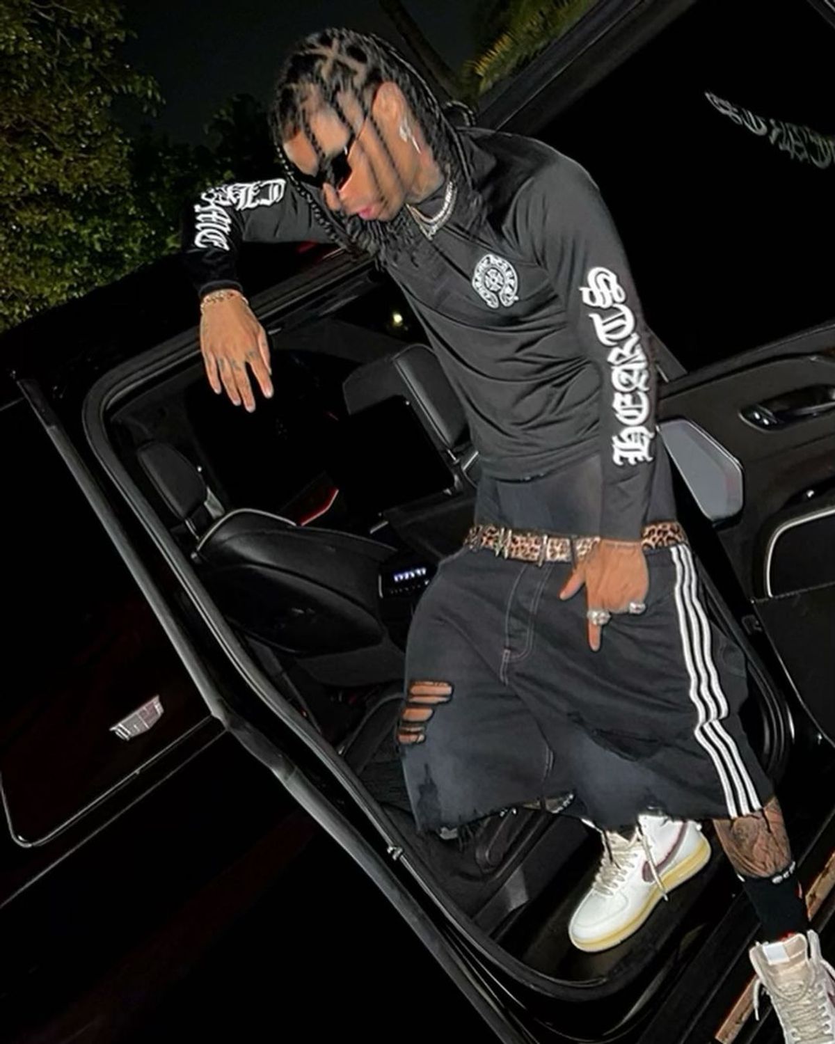 Ronny J Outfit from April 27, 2023 | WHAT’S ON THE STAR?