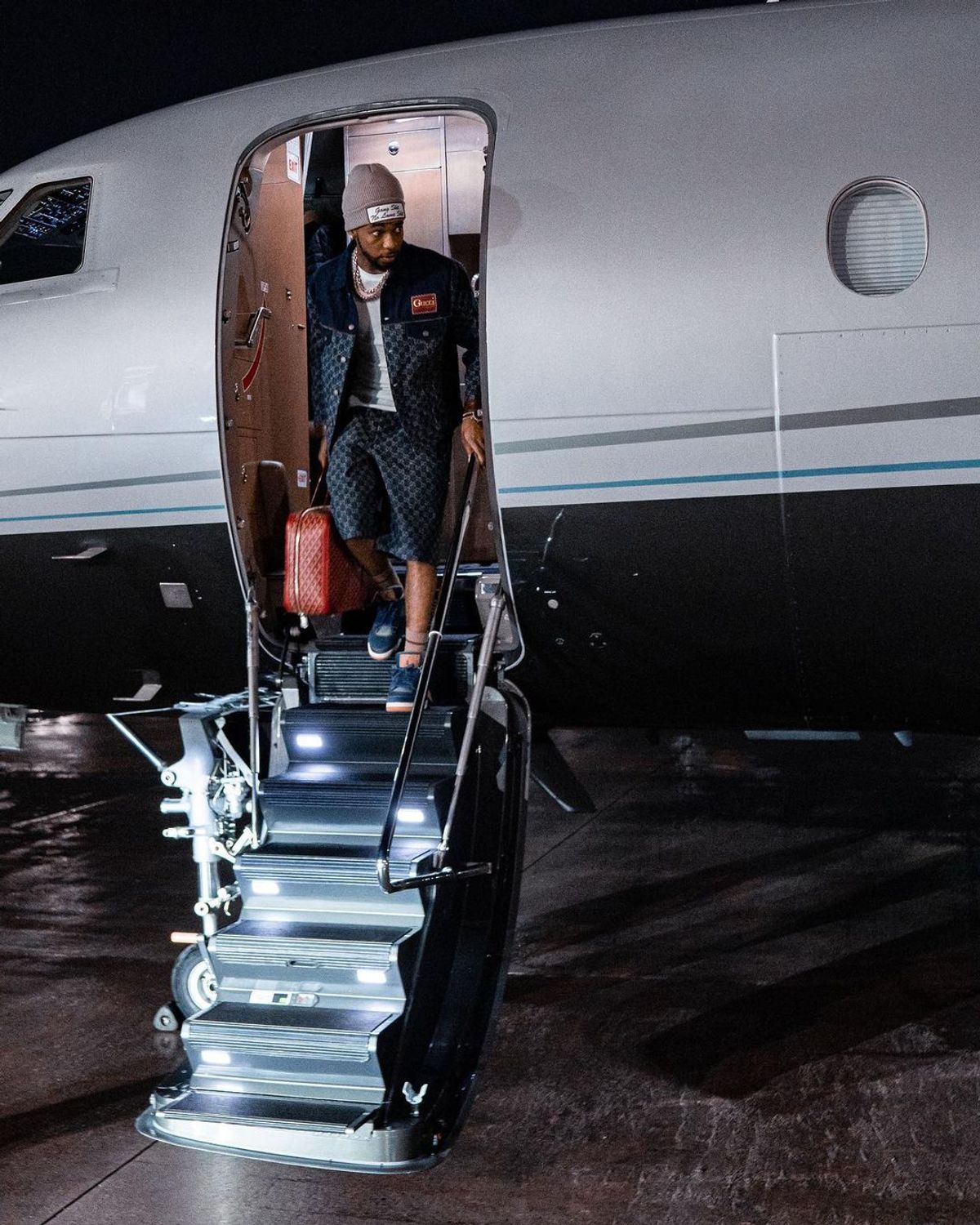 Key Glock Outfit from April 30, 2023 | WHAT’S ON THE STAR?