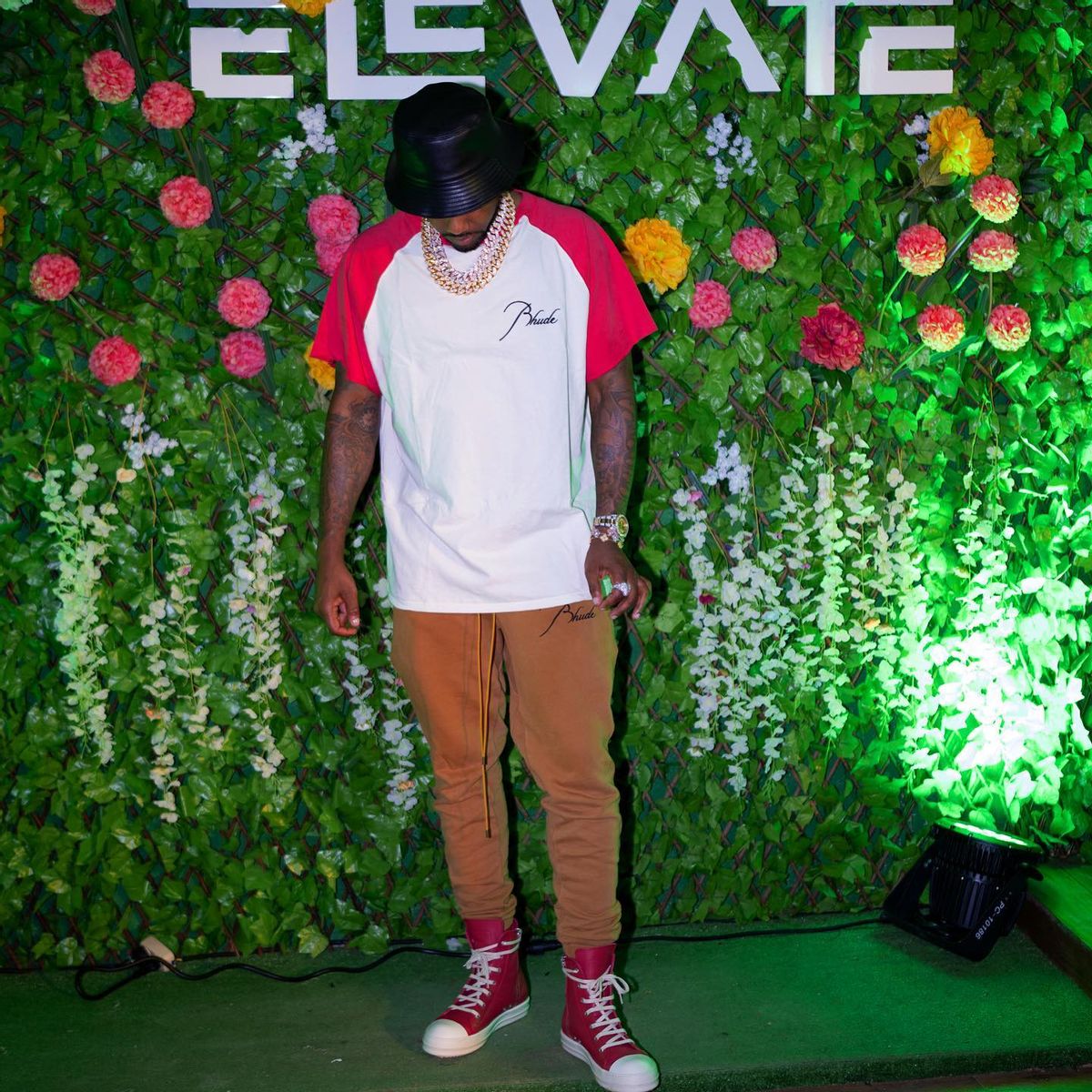 Fabolous Outfit from May 2, 2023 | WHAT’S ON THE STAR?