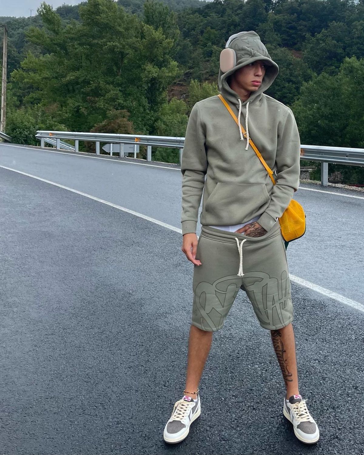 Central Cee Outfit from September 2, 2022 | WHAT’S ON THE STAR?