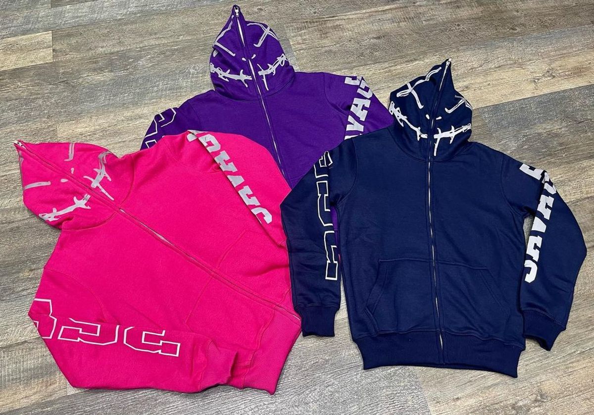 365 Clothing : Clothing, Shoes & Accessories | WHAT’S ON THE STAR?