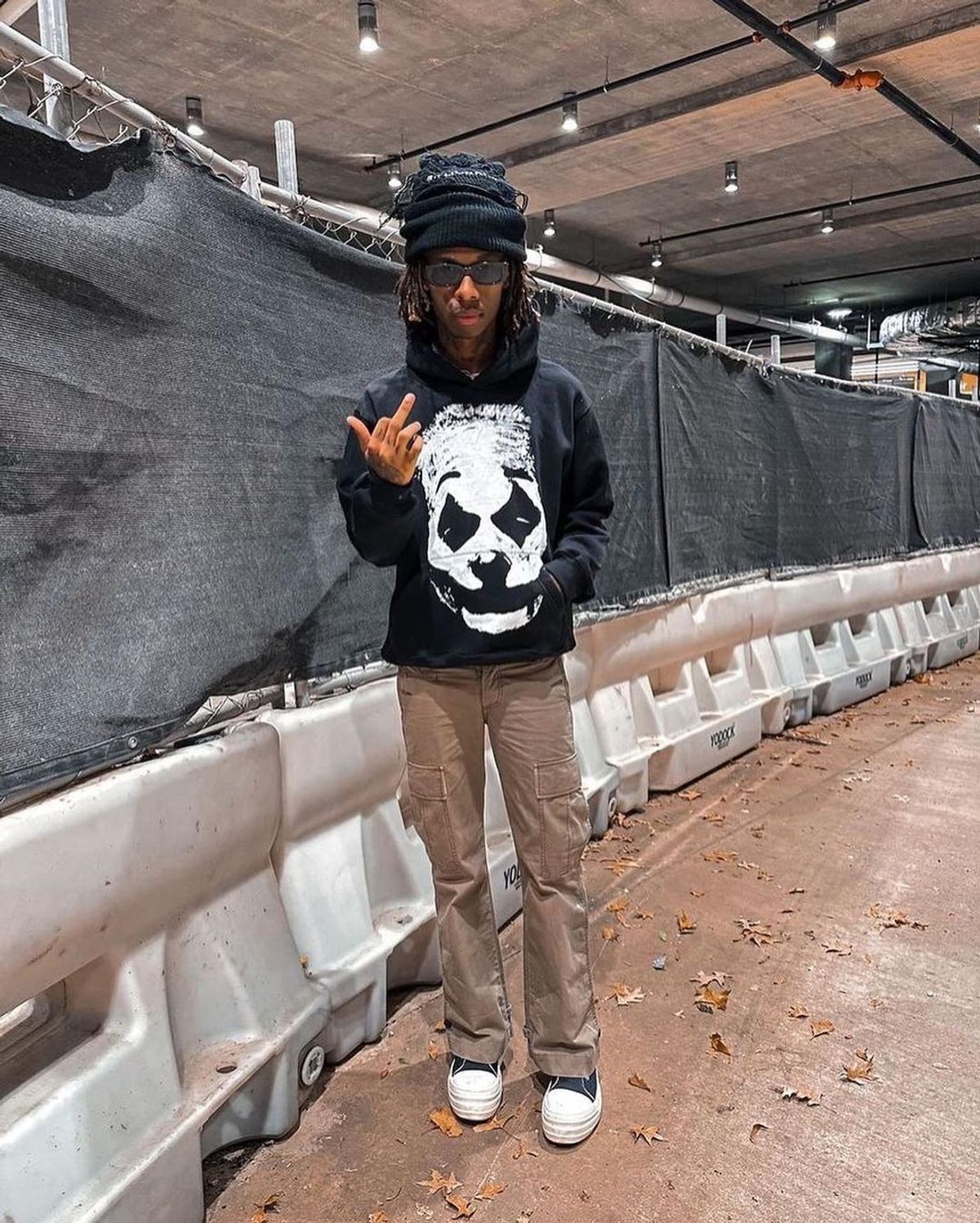 PappiiQ Outfit from November 16, 2022 | WHAT’S ON THE STAR?