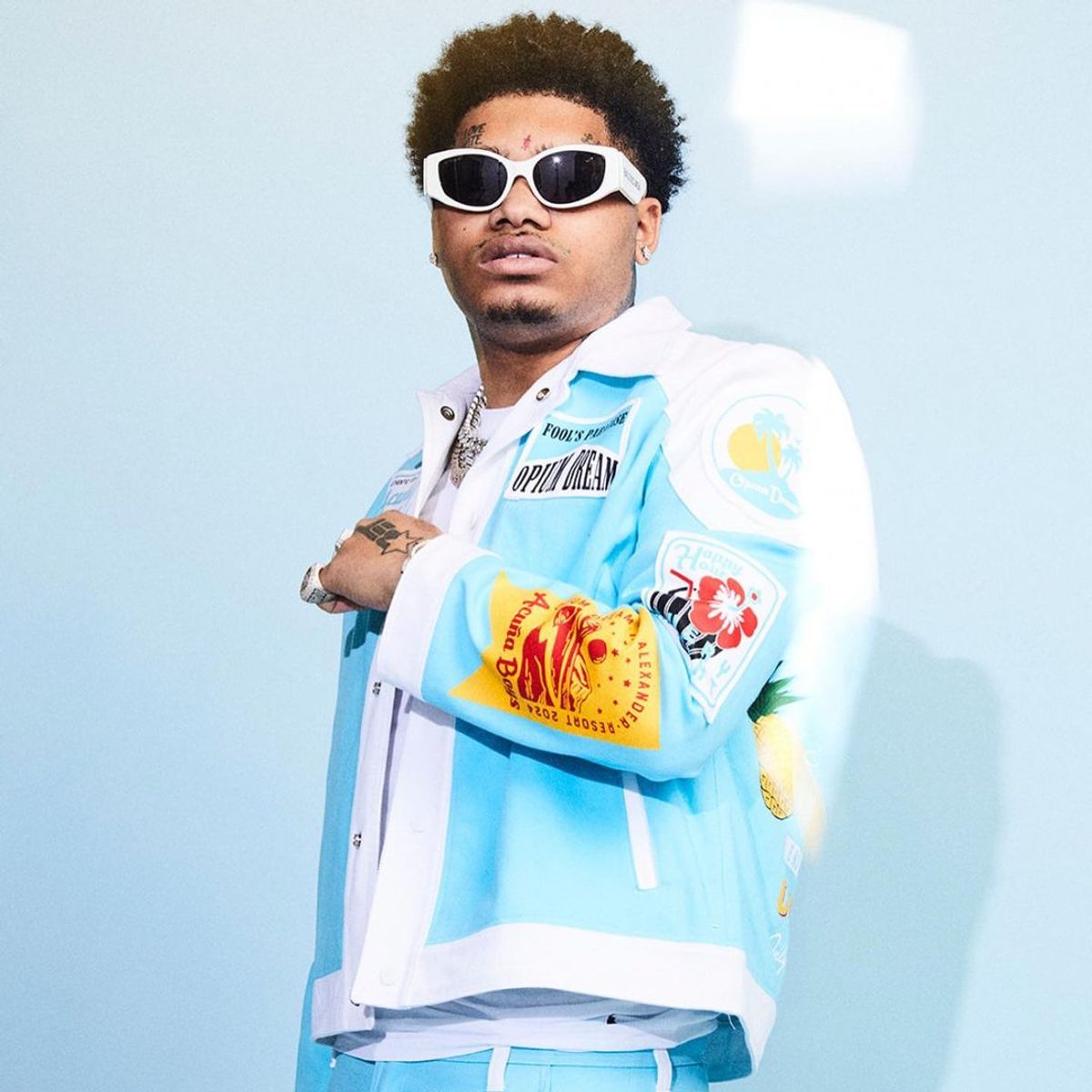 No Cap Outfit from May 12, 2023 | WHAT’S ON THE STAR?