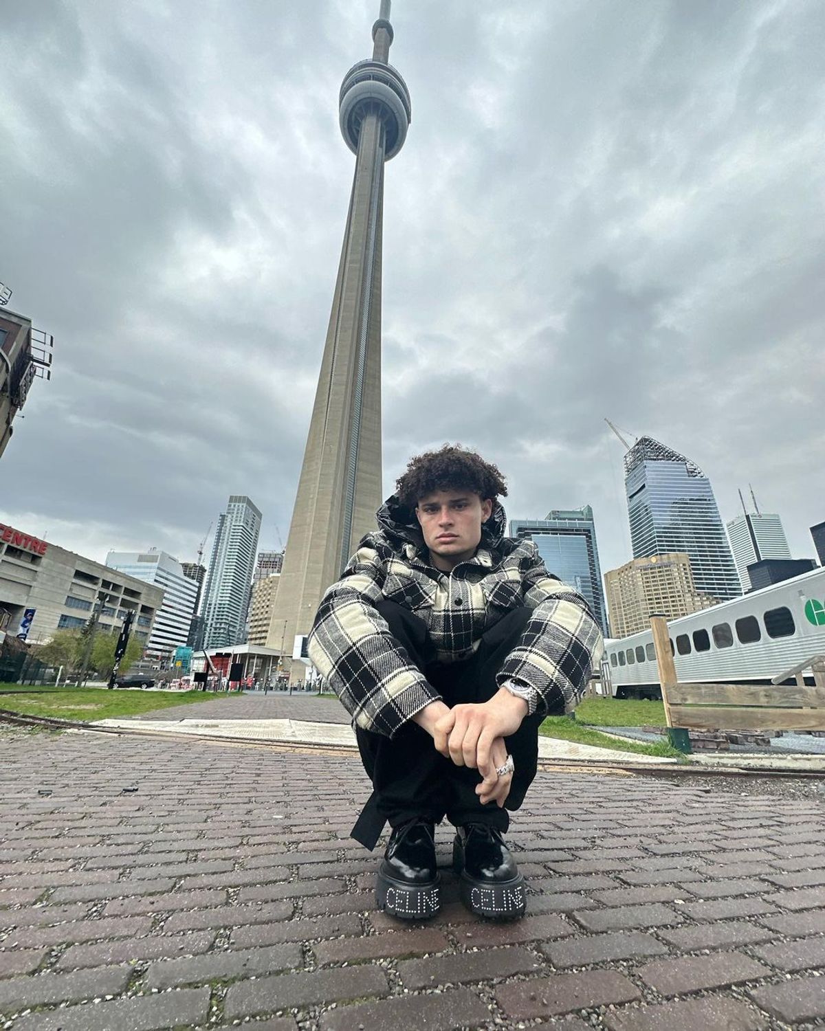 Bankrol Hayden Outfit from May 11, 2023 | WHAT’S ON THE STAR?