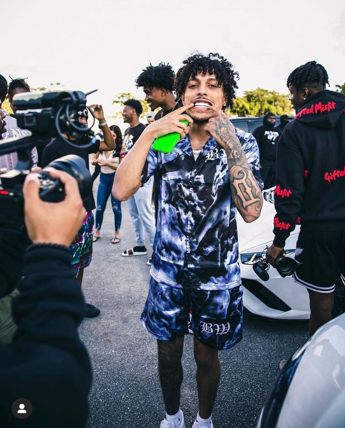 King Cid Outfit from April 7, 2022 | WHAT’S ON THE STAR?