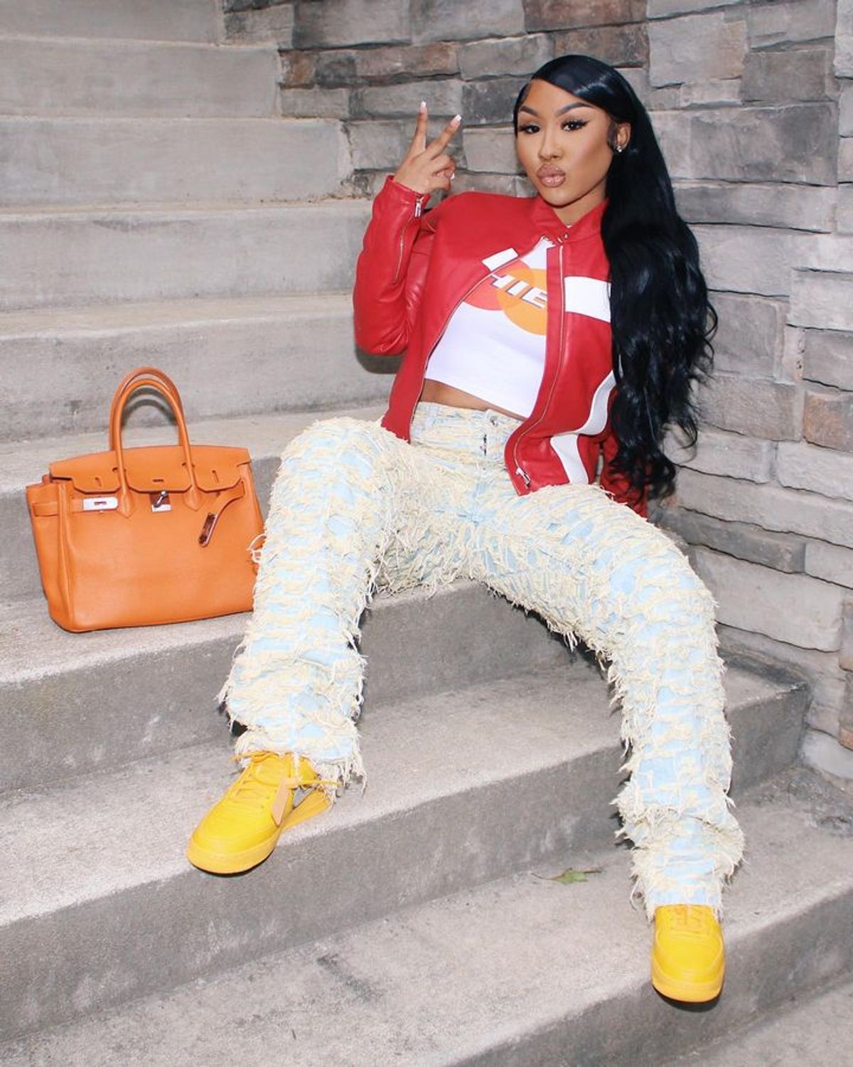 Kylesister Outfit from May 20, 2023 | WHAT’S ON THE STAR?