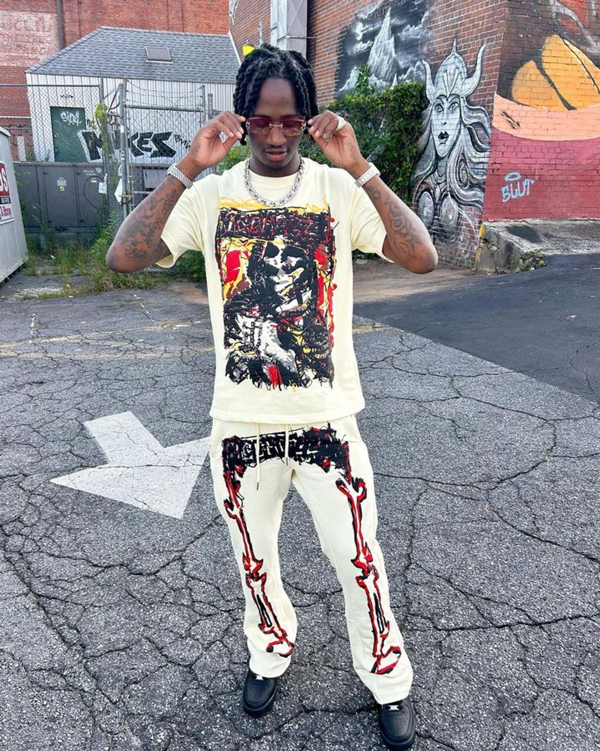 Yung Mal Outfit from May 29, 2023 | WHAT’S ON THE STAR?