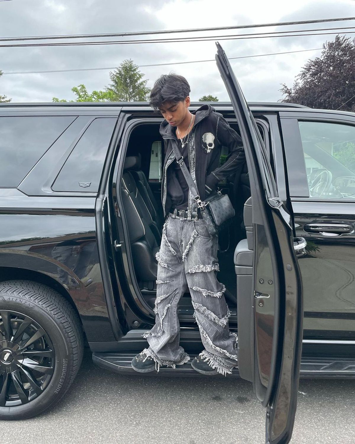 Yung Fazo Outfit from June 5, 2023 | WHAT’S ON THE STAR?