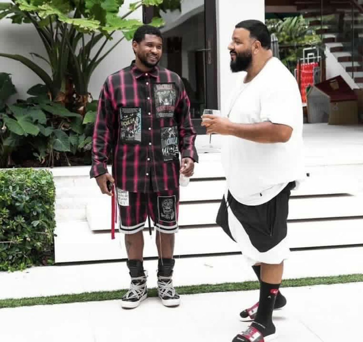 Usher Outfit from June 7, 2023 | WHAT’S ON THE STAR?