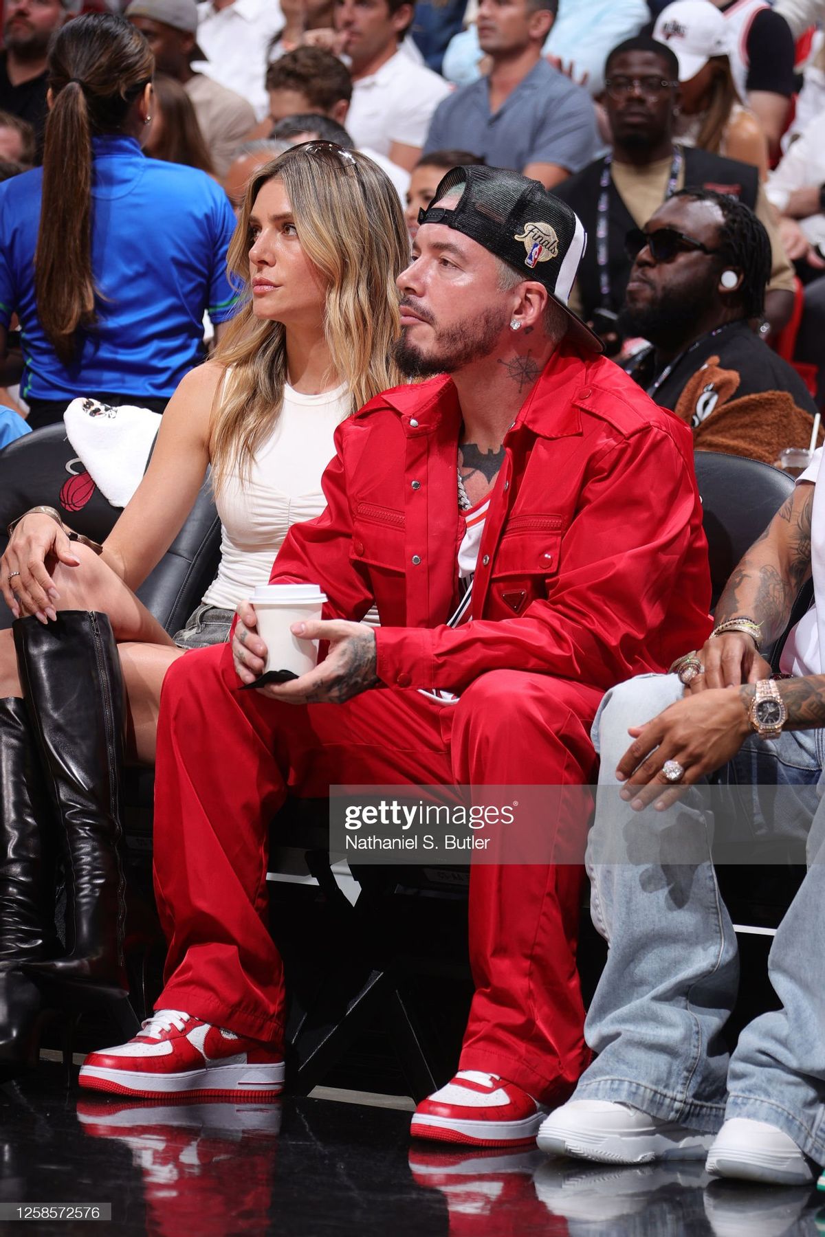 J Balvin Outfit from June 10, 2023 | WHAT’S ON THE STAR?