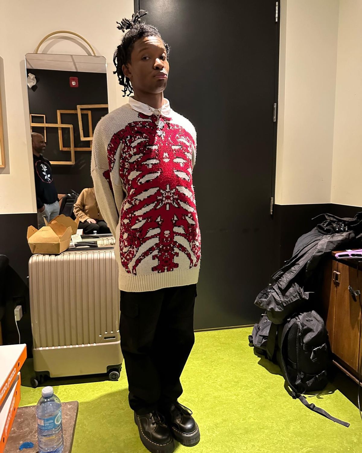 d4vd Merch: Clothing, Shoes & Accessories | WHAT’S ON THE STAR?