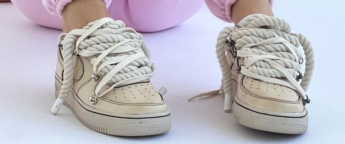 Dedicated: Clothing, Shoes & Accessories | WHAT’S ON THE STAR?