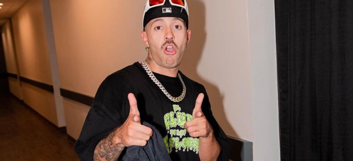 Feid: Outfits, Clothes, Style and Fashion | WHAT’S ON THE STAR?