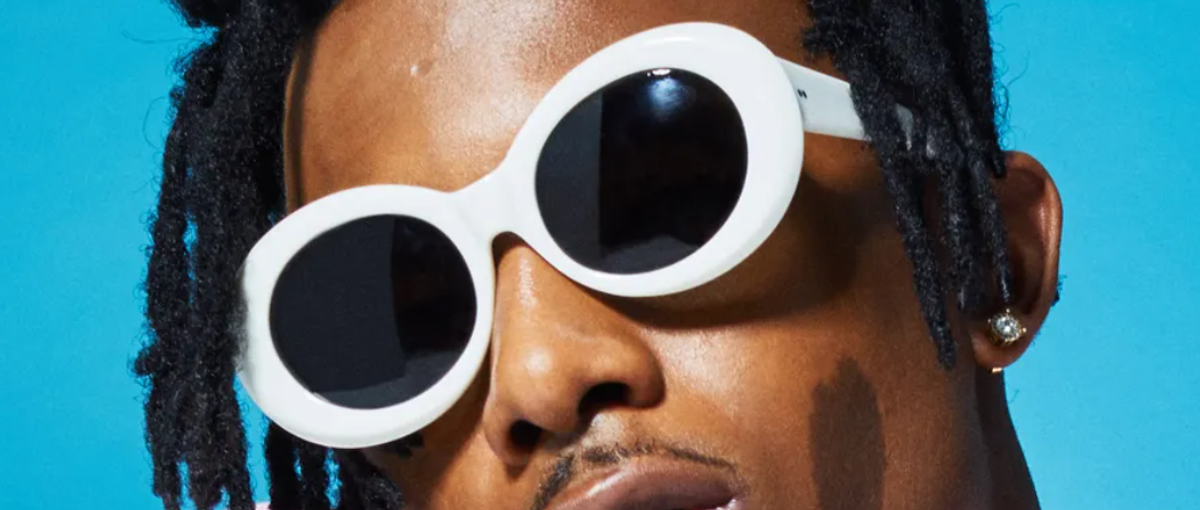 Clouted Up: Clothing, Shoes & Accessories | WHAT’S ON THE STAR?