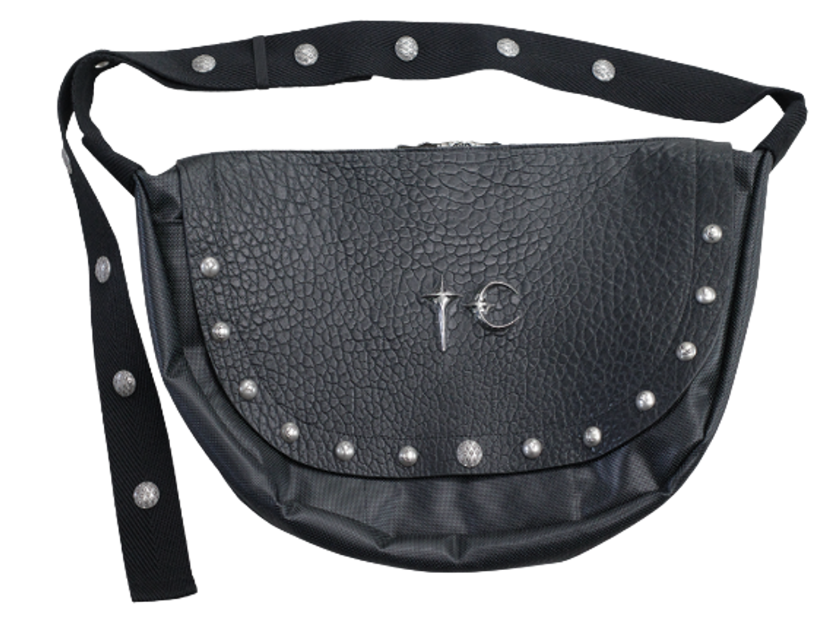 Thug Club Dragon Messenger Black Bag | WHAT’S ON THE STAR?