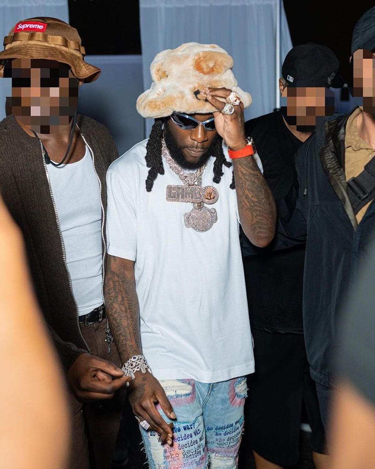 Burna Boy Outfit from July 11, 2023 | WHAT’S ON THE STAR?