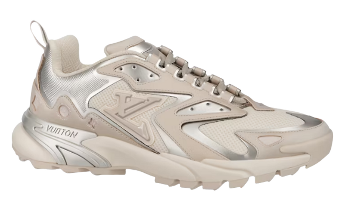 Louis Vuitton Beige LV Runner Tatic Sneakers | WHAT’S ON THE STAR?
