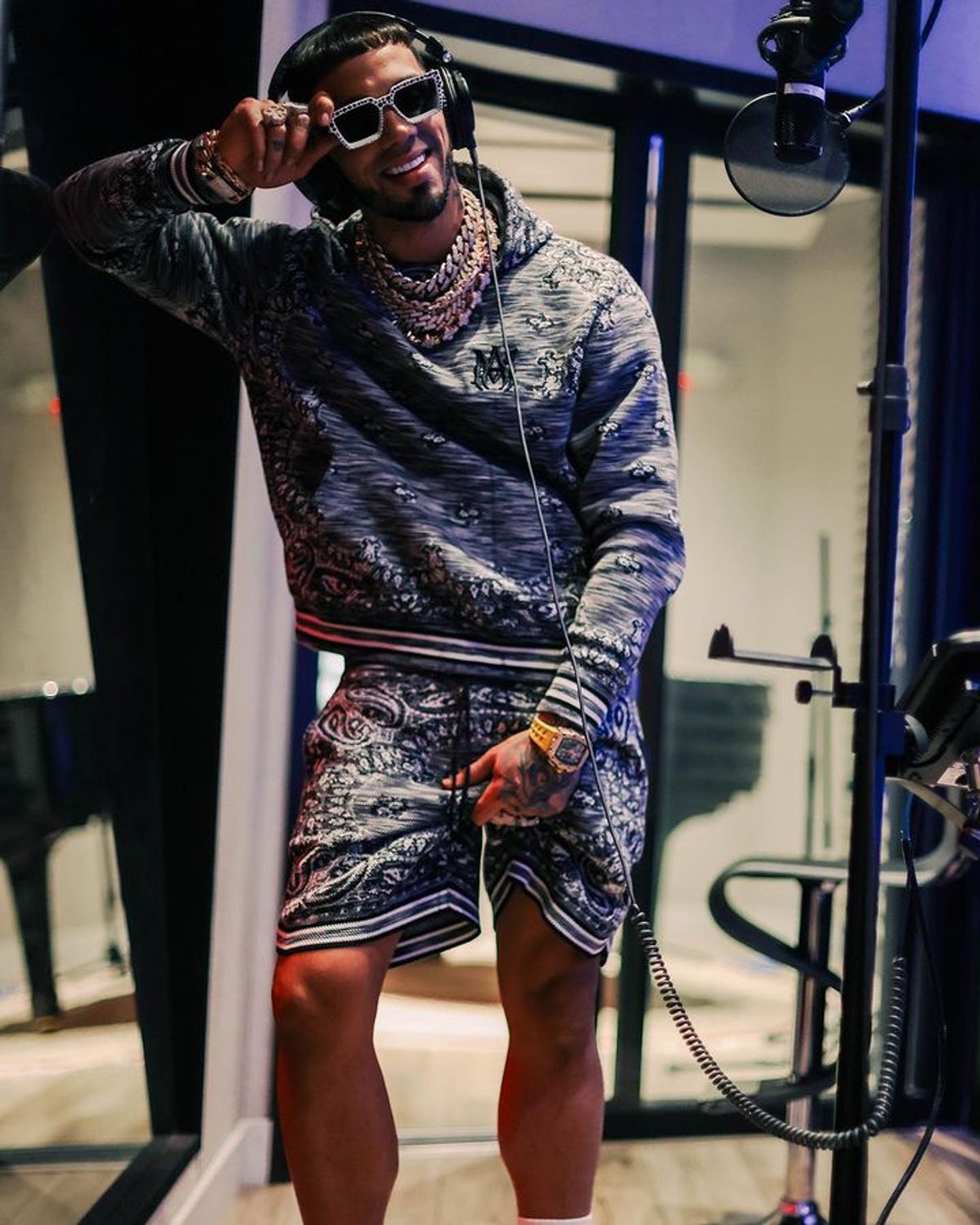 Anuel AA Outfit from July 14, 2023 | WHAT’S ON THE STAR?