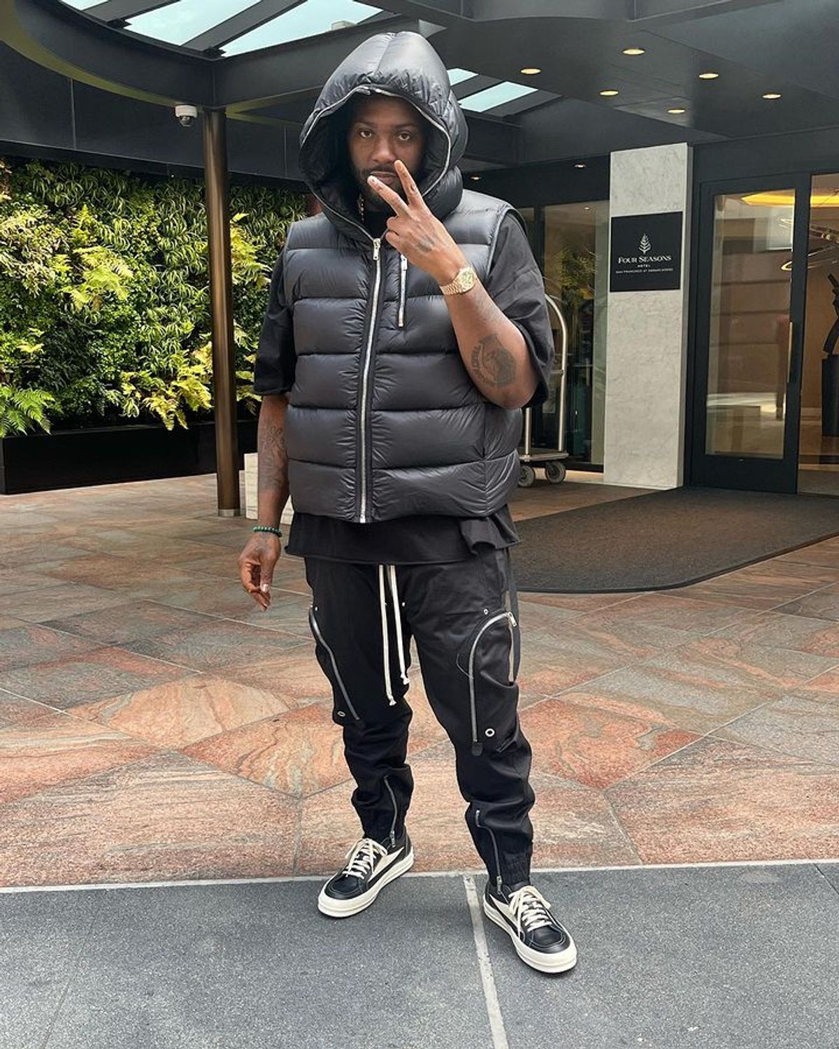 Peezy Outfit from July 19, 2023 | WHAT’S ON THE STAR?