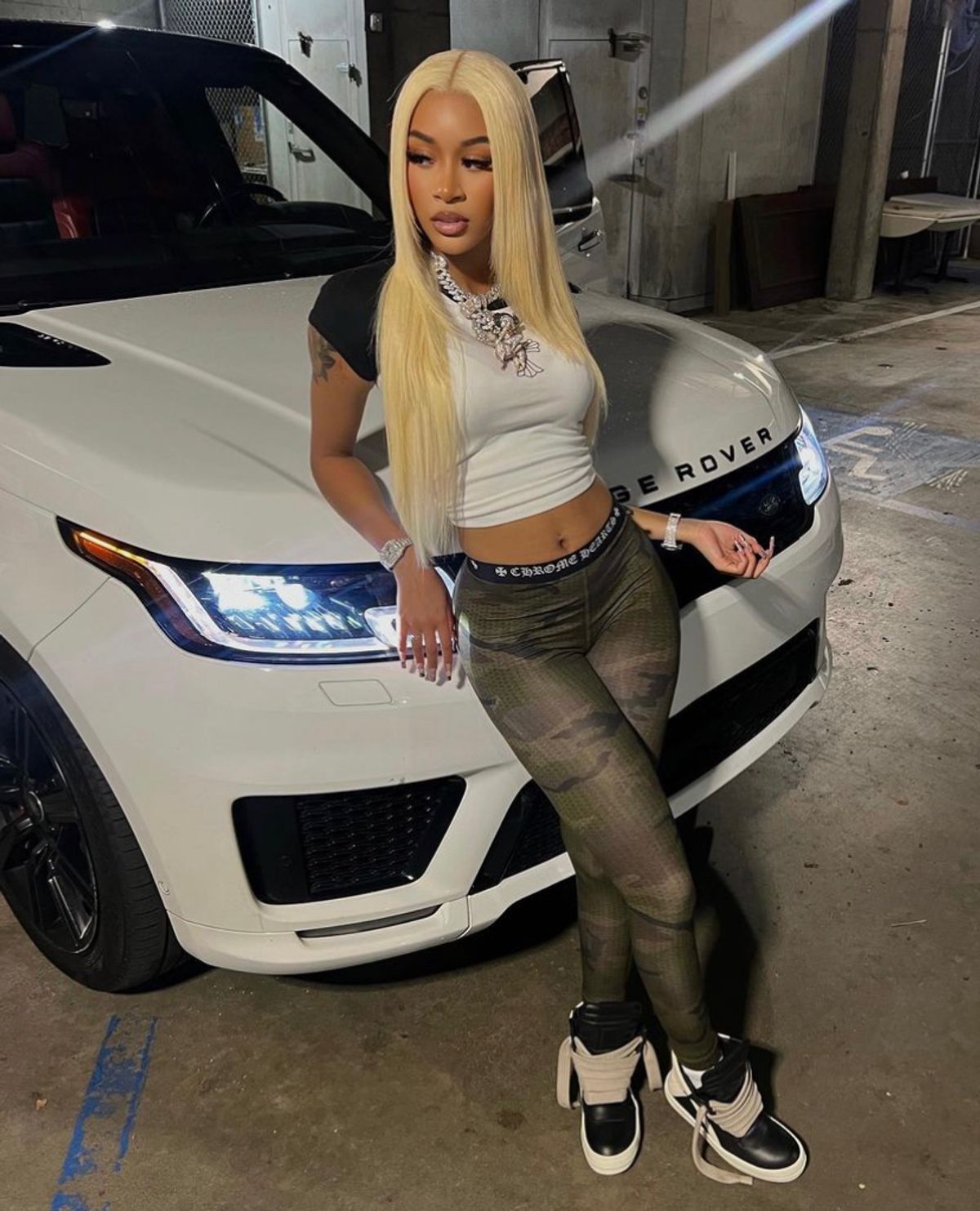 Lakeyah Outfit from July 28, 2023 | WHAT’S ON THE STAR?