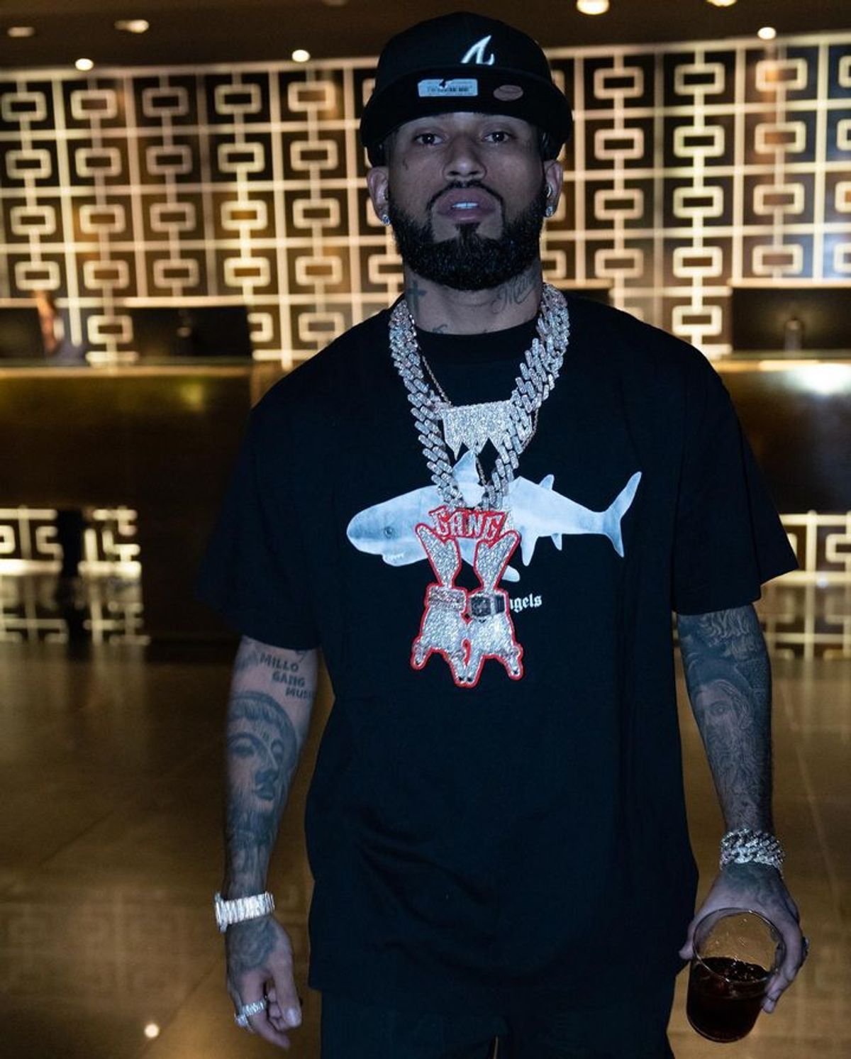 Bryant Mayers Outfit from August 2, 2023 | WHAT’S ON THE STAR?