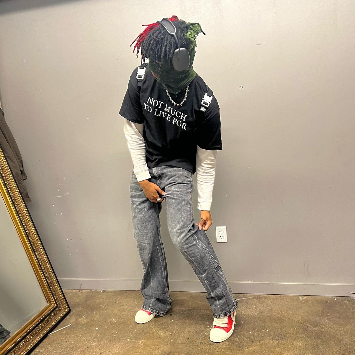 DC The Don Outfit from November 14, 2022 | WHAT’S ON THE STAR?