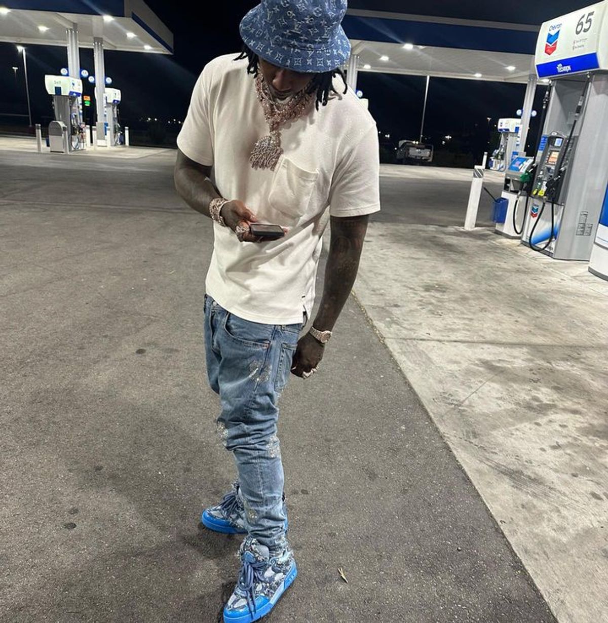 Moneybagg Yo Outfit from August 3, 2023 | WHAT’S ON THE STAR?