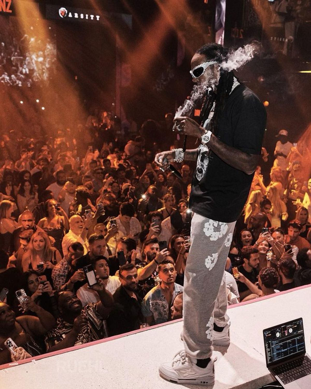 2 Chainz Outfit from August 6, 2023 | WHAT’S ON THE STAR?