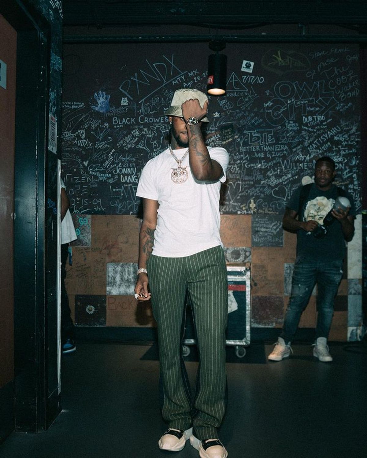 Toosii Outfit from August 9, 2023 | WHAT’S ON THE STAR?