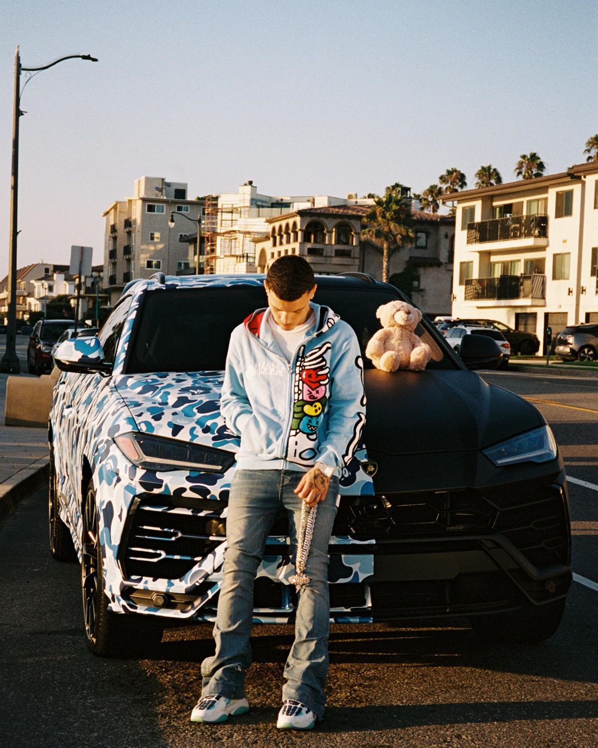 Lil Mosey Outfit from August 16, 2023 | WHAT’S ON THE STAR?