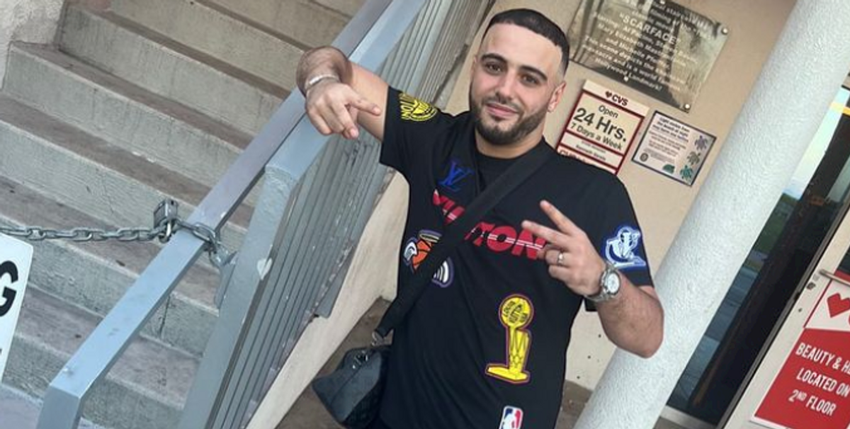 DjaDja: Outfits, Clothes, Style and Fashion | WHAT’S ON THE STAR?