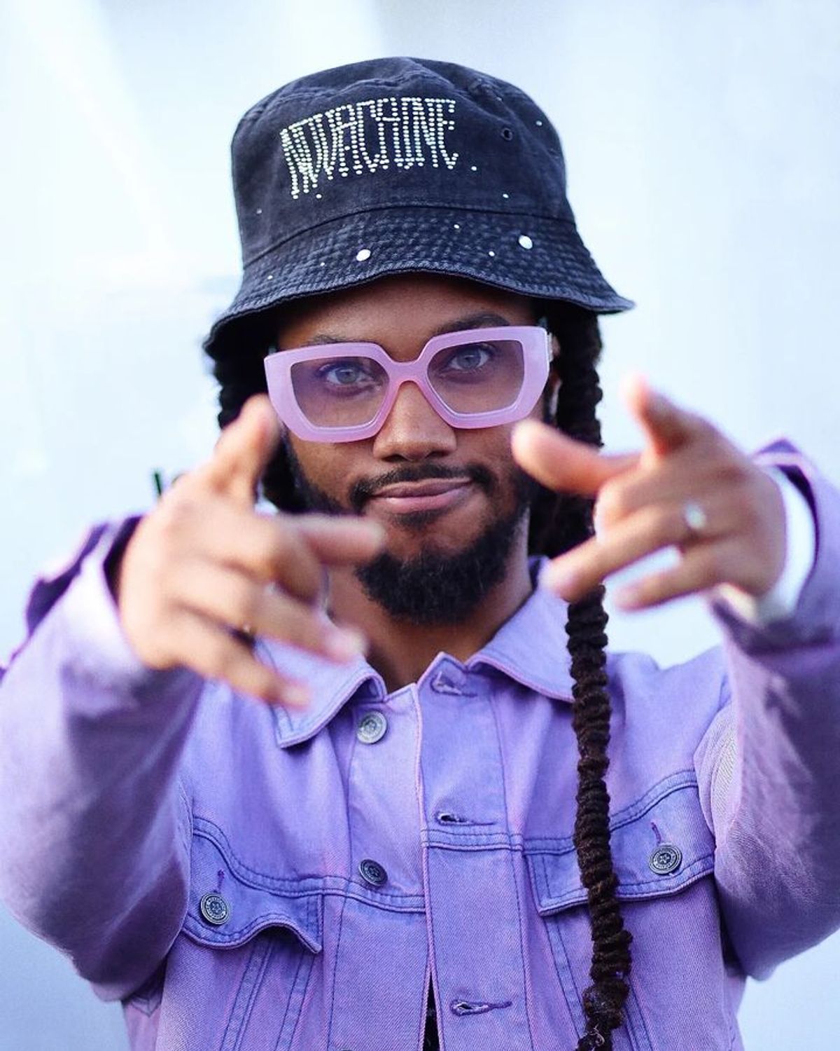 Issa Outfit from August 25, 2023 | WHAT’S ON THE STAR?