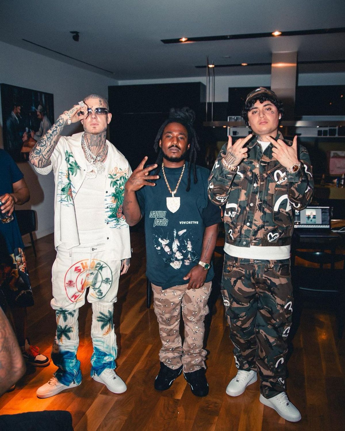 Mozzy Outfit from August 31, 2023 | WHAT’S ON THE STAR?