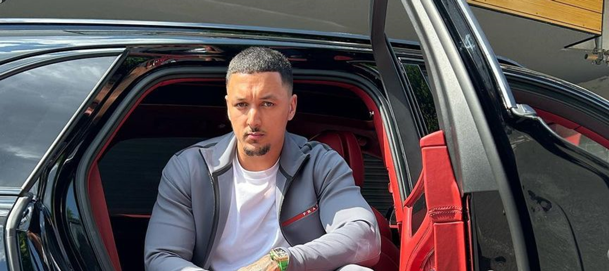 Slim: Outfits, Clothes, Style and Fashion | WHAT’S ON THE STAR?