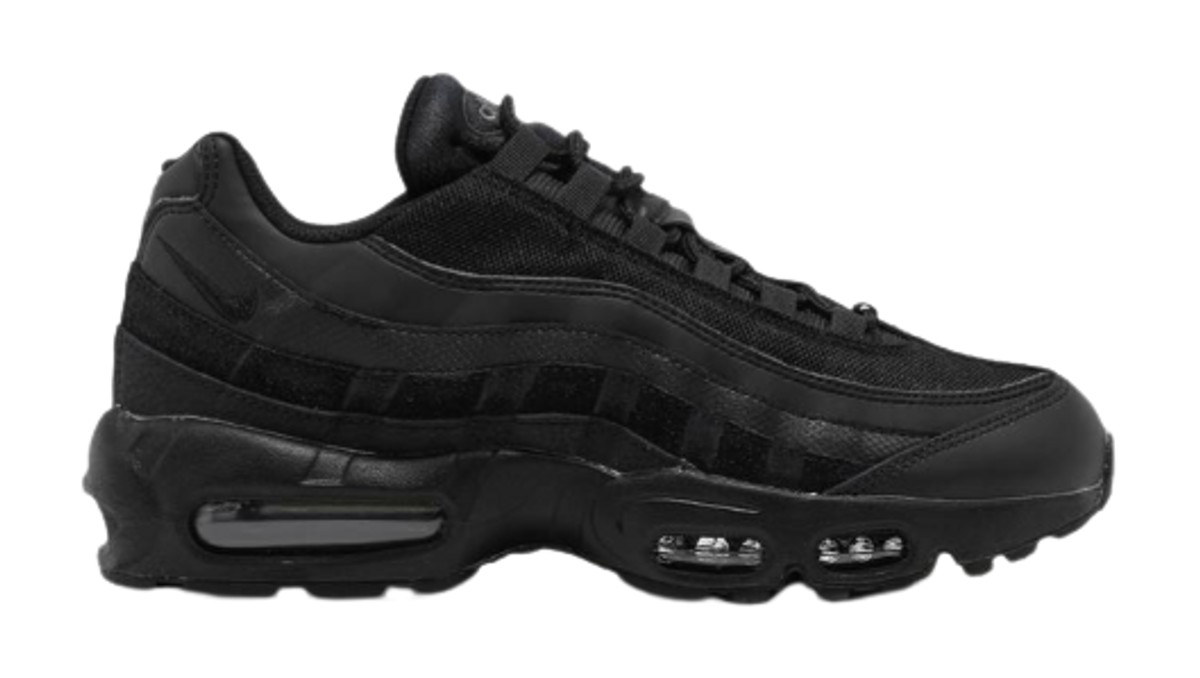 Nike Air Max 95 Essential Triple Black Sneakers | WHAT’S ON THE STAR?