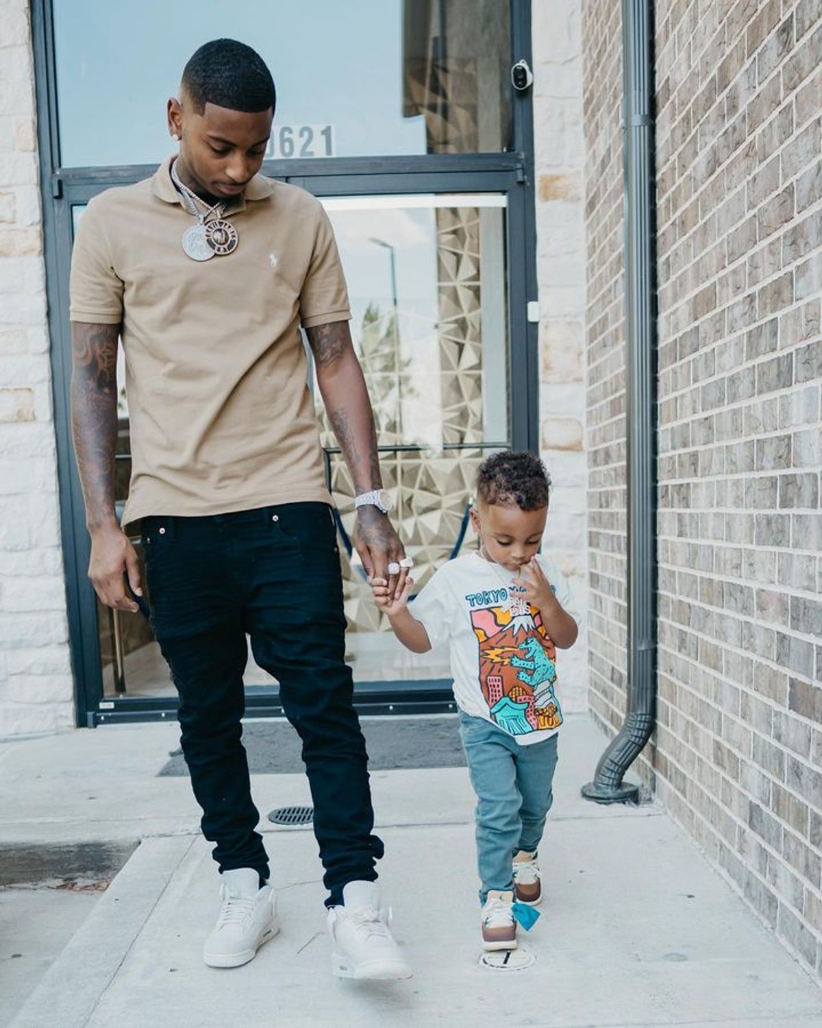 Funny Mike Outfit from September 19, 2023 | WHAT’S ON THE STAR?