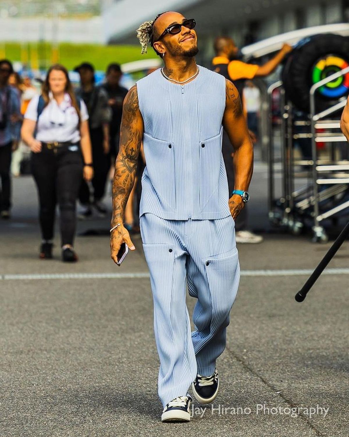 Lewis Hamilton Outfit from September 24, 2023 | WHAT’S ON THE STAR?