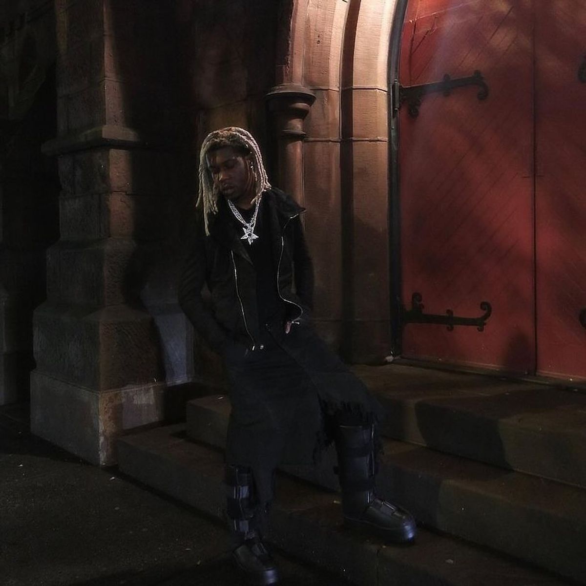 Destroy Lonely Outfit from October 2, 2023 | WHAT’S ON THE STAR?