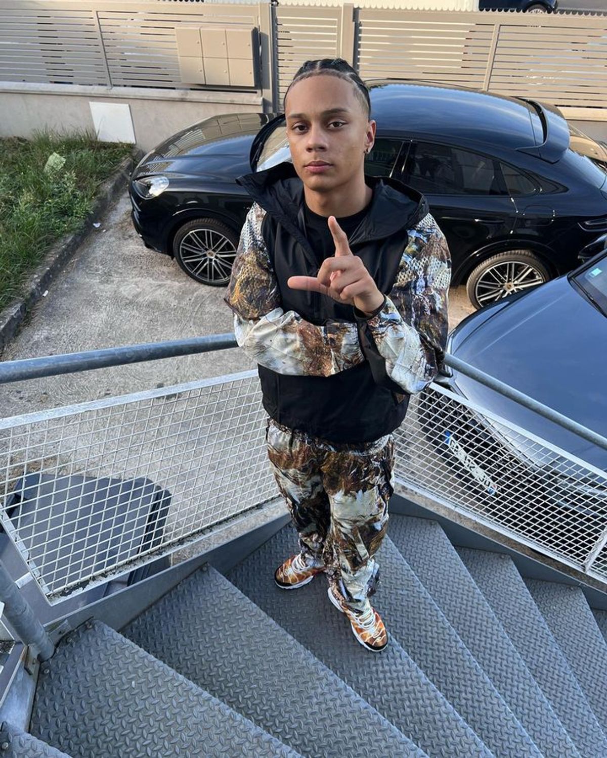 Fave Outfit from October 3, 2023 | WHAT’S ON THE STAR?