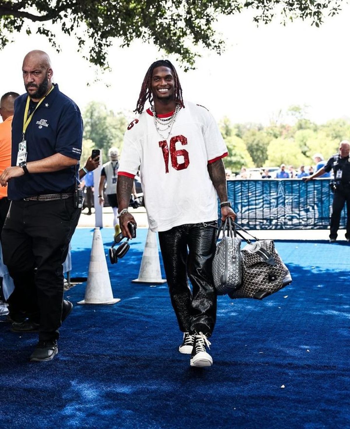 CeeDee Lamb Outfit from October 2, 2023 | WHAT’S ON THE STAR?