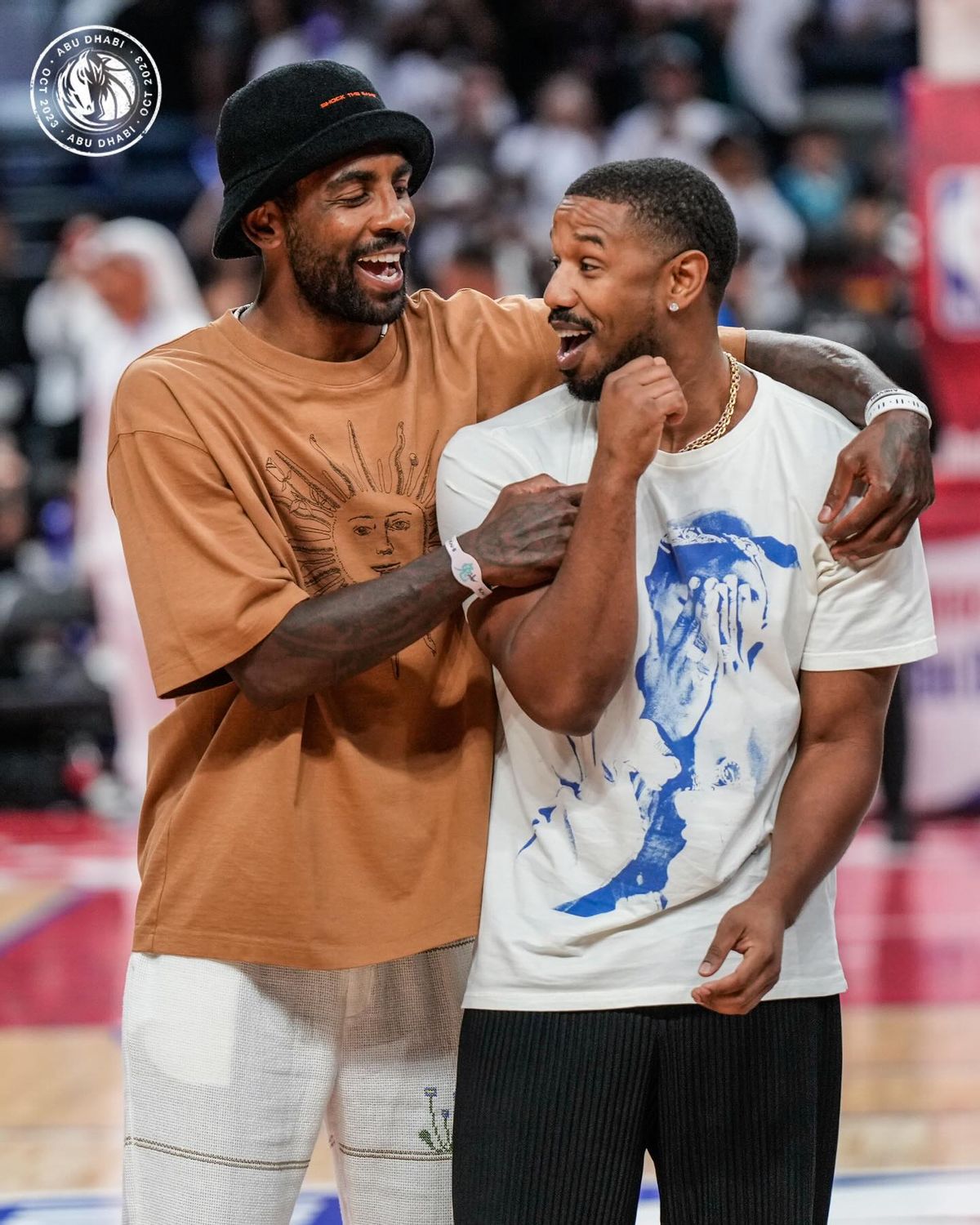 Kyrie Irving Outfit from October 8, 2023 | WHAT’S ON THE STAR?