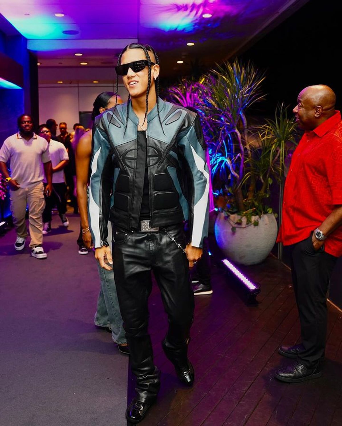 Spence Lee Outfit from October 10, 2023 | WHAT’S ON THE STAR?