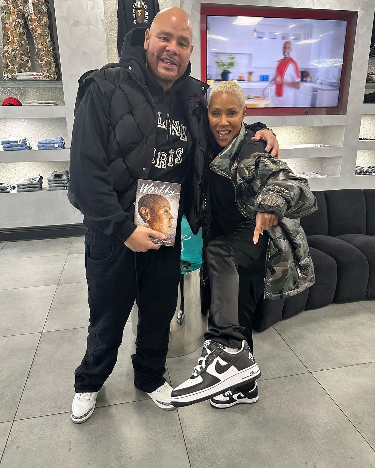 Fat Joe Outfit from October 16, 2023 | WHAT’S ON THE STAR?