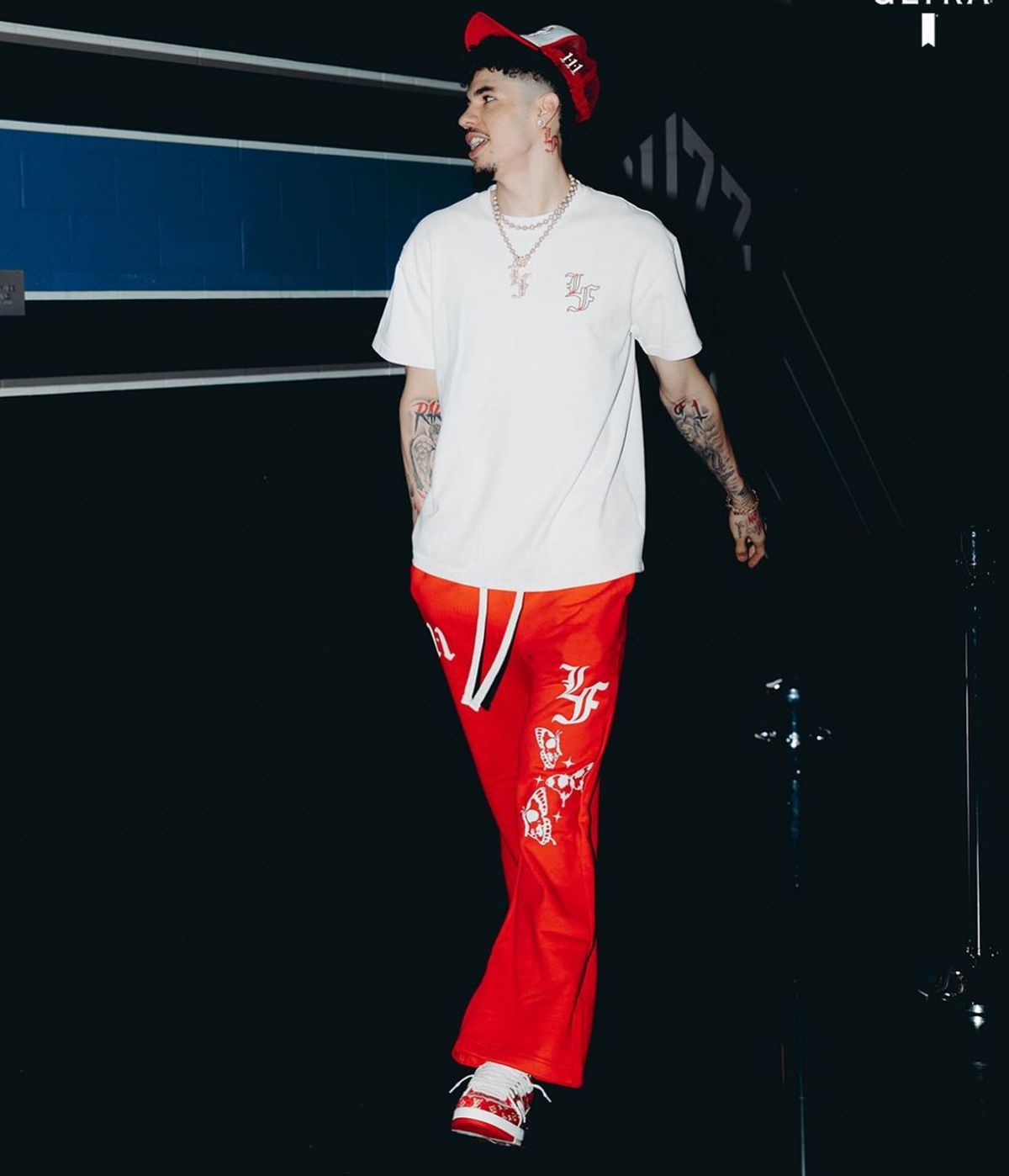 LaMelo Ball Outfit from October 19, 2023 | WHAT’S ON THE STAR?