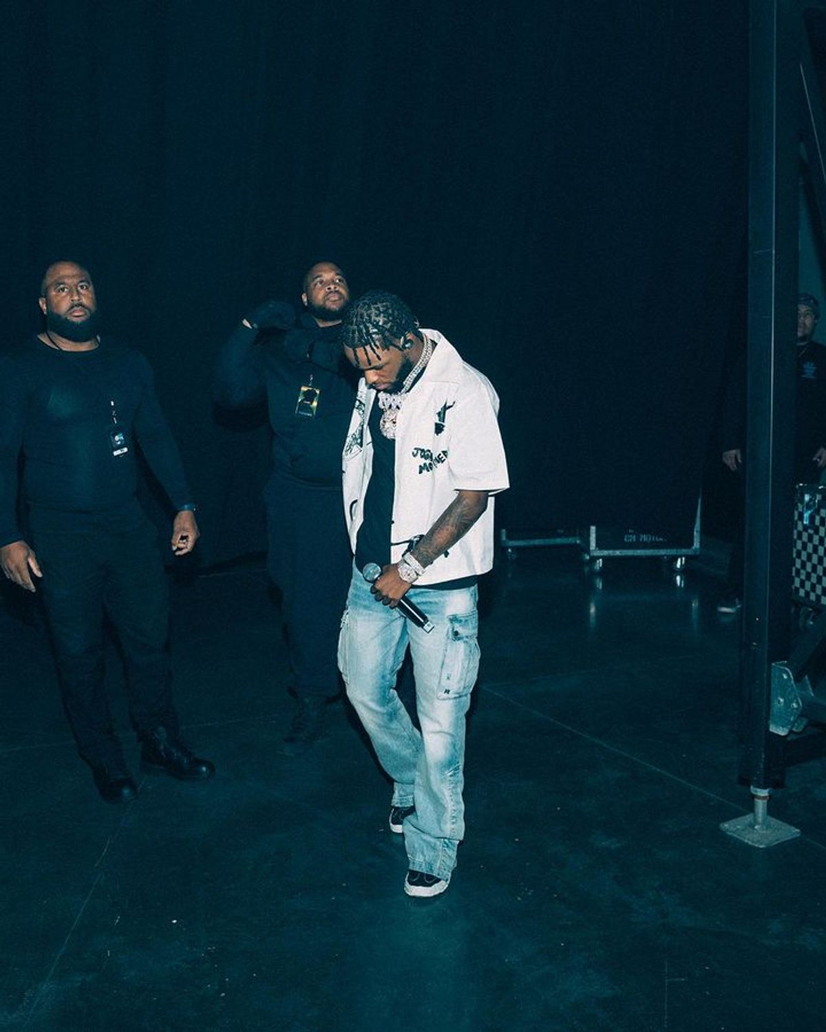 Toosii Outfit from October 20, 2023 | WHAT’S ON THE STAR?