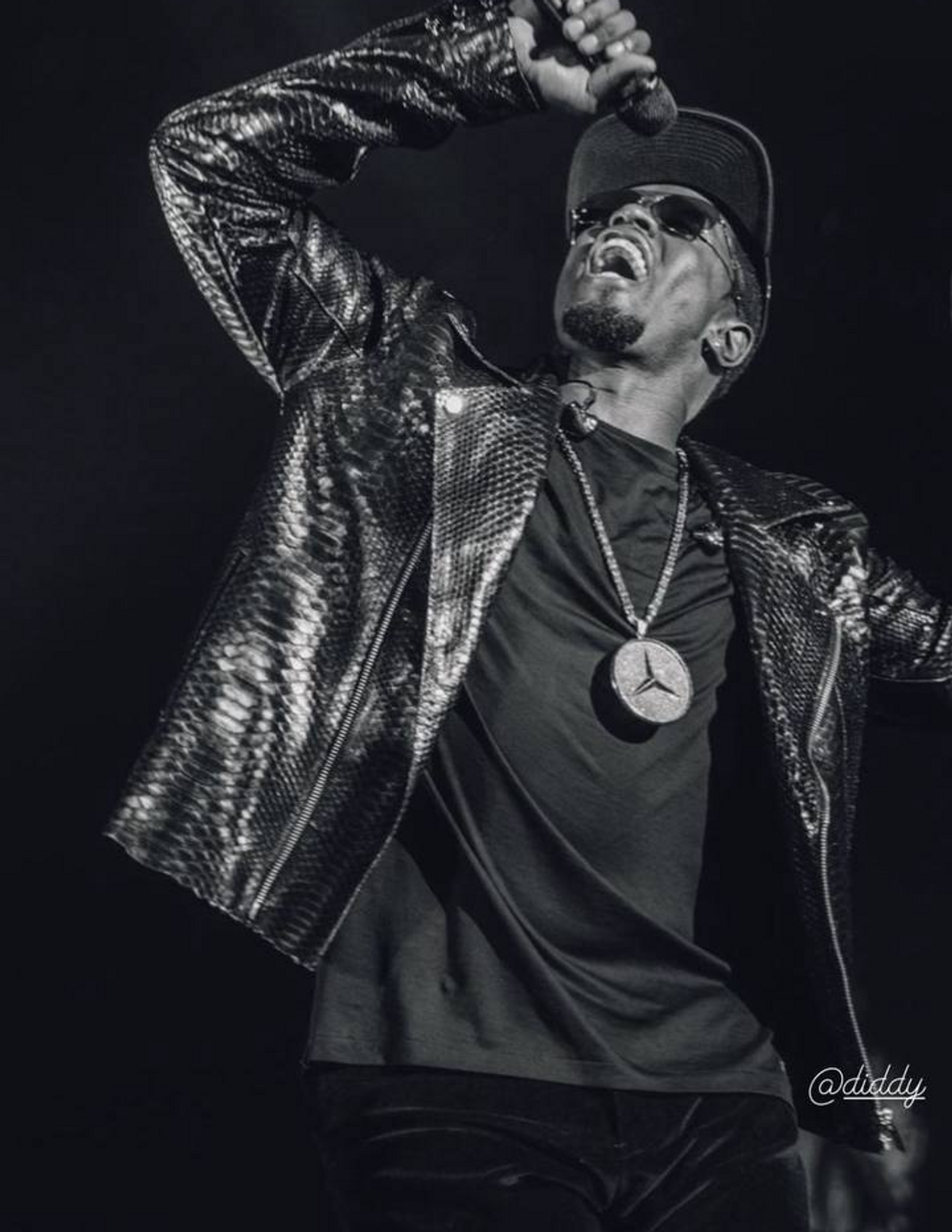 Diddy Outfit from October 23, 2023 | WHAT’S ON THE STAR?